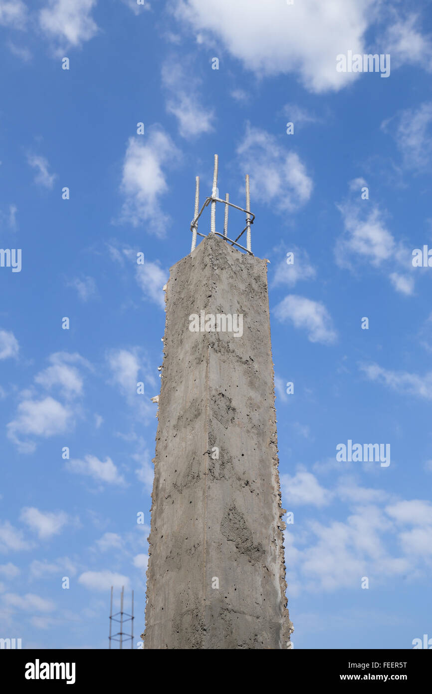 Concrete pillar construction at the construction site Stock Photo - Alamy
