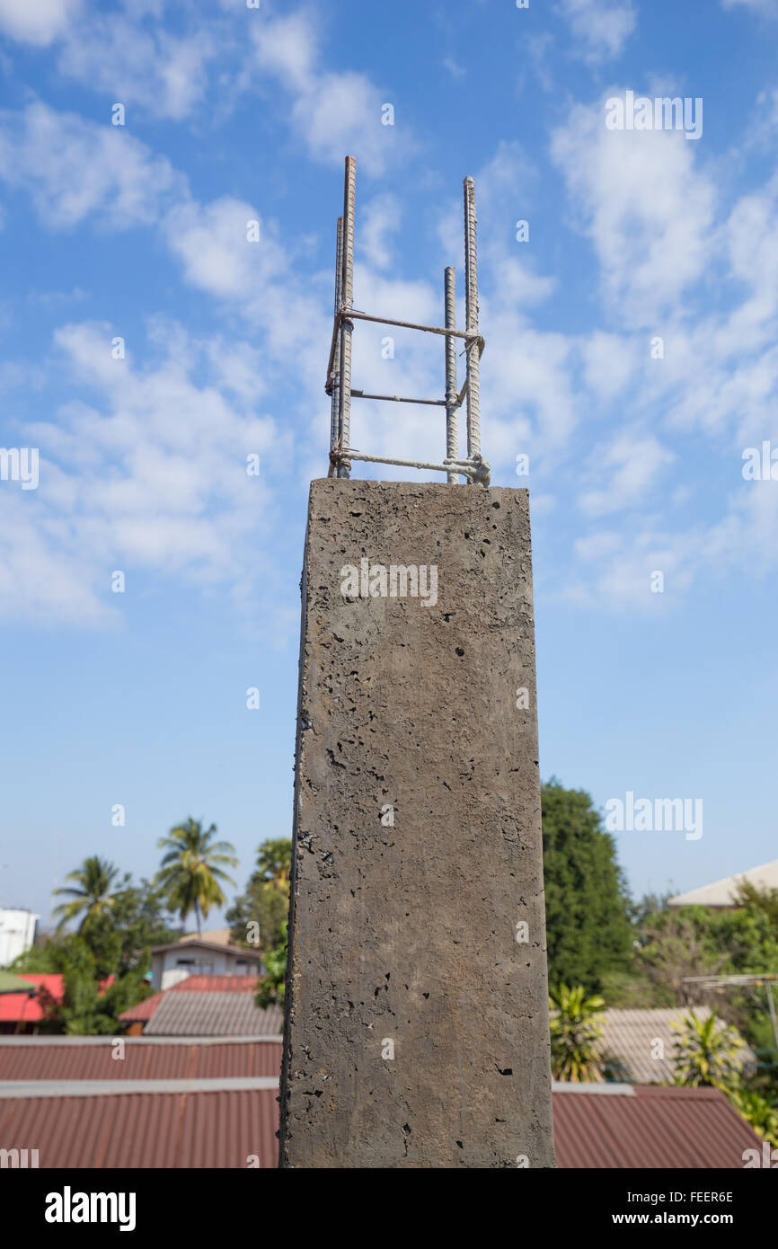 Concrete pillar construction at the construction site Stock Photo - Alamy