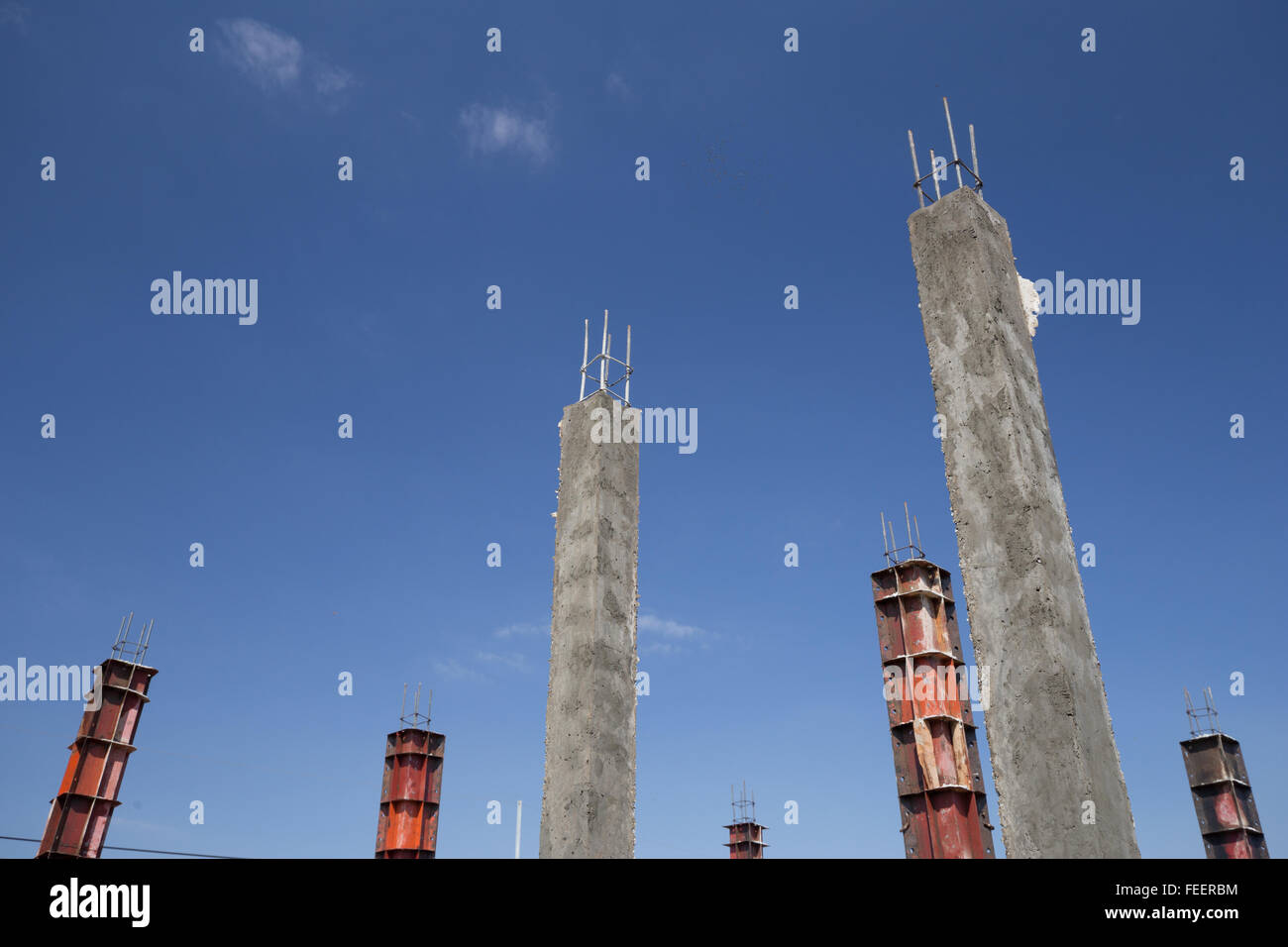 Concrete pillar construction at the construction site Stock Photo - Alamy