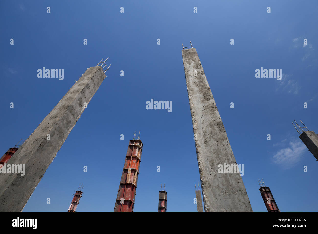 Concrete pillar construction at the construction site Stock Photo - Alamy
