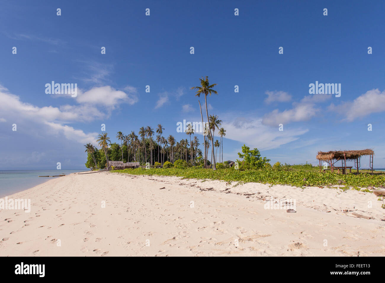 Seagypsy village and canoe in Sibuan Island located at Semporna, Sabah ...