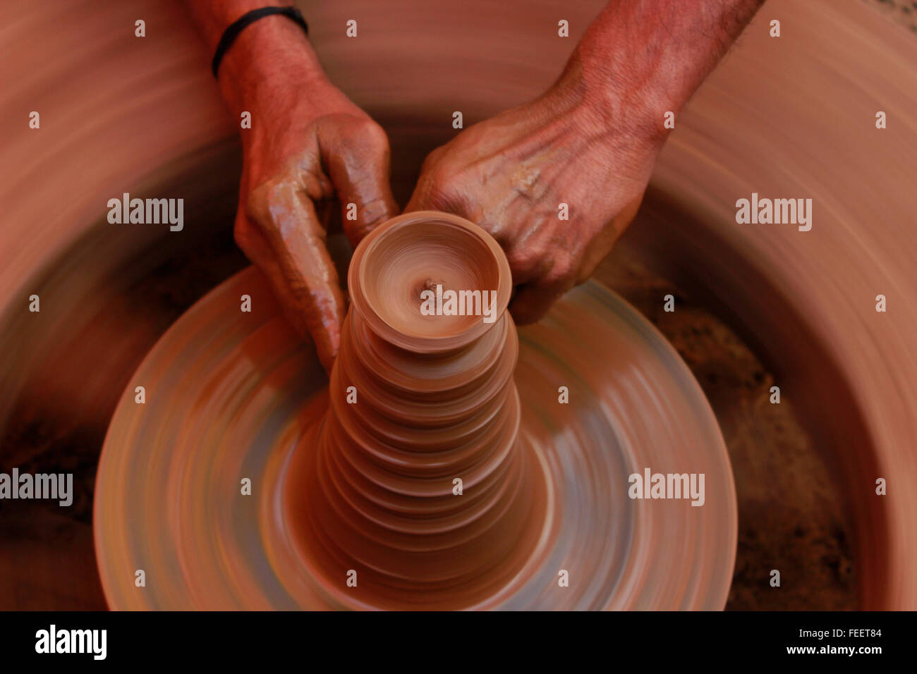 Indian pottery making hi-res stock photography and images - Alamy