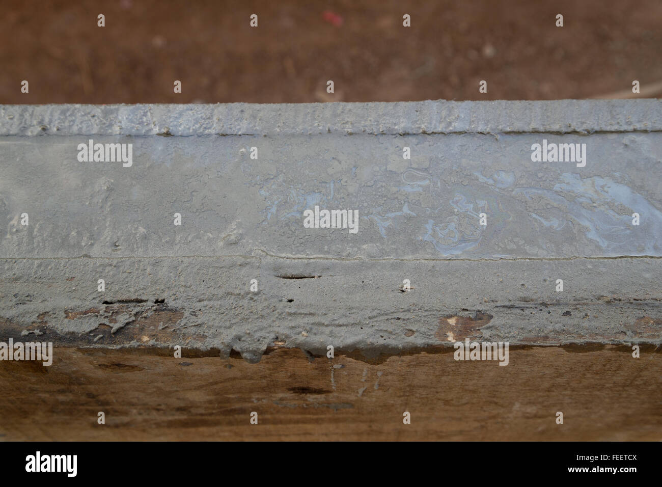 wet cement for build beam of wall at construction site Stock Photo - Alamy