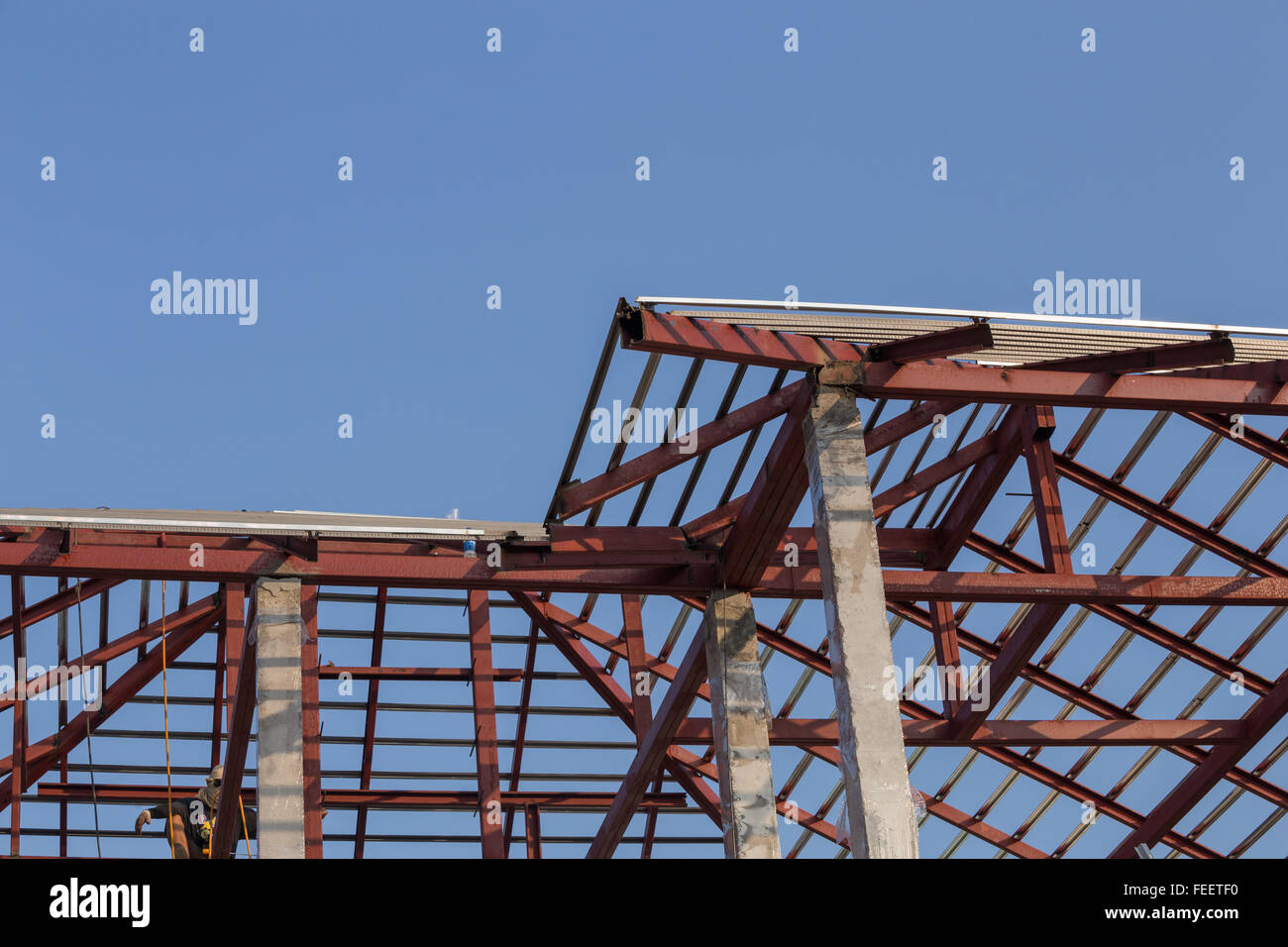 Structural steel beam on roof hi-res stock photography and images - Alamy