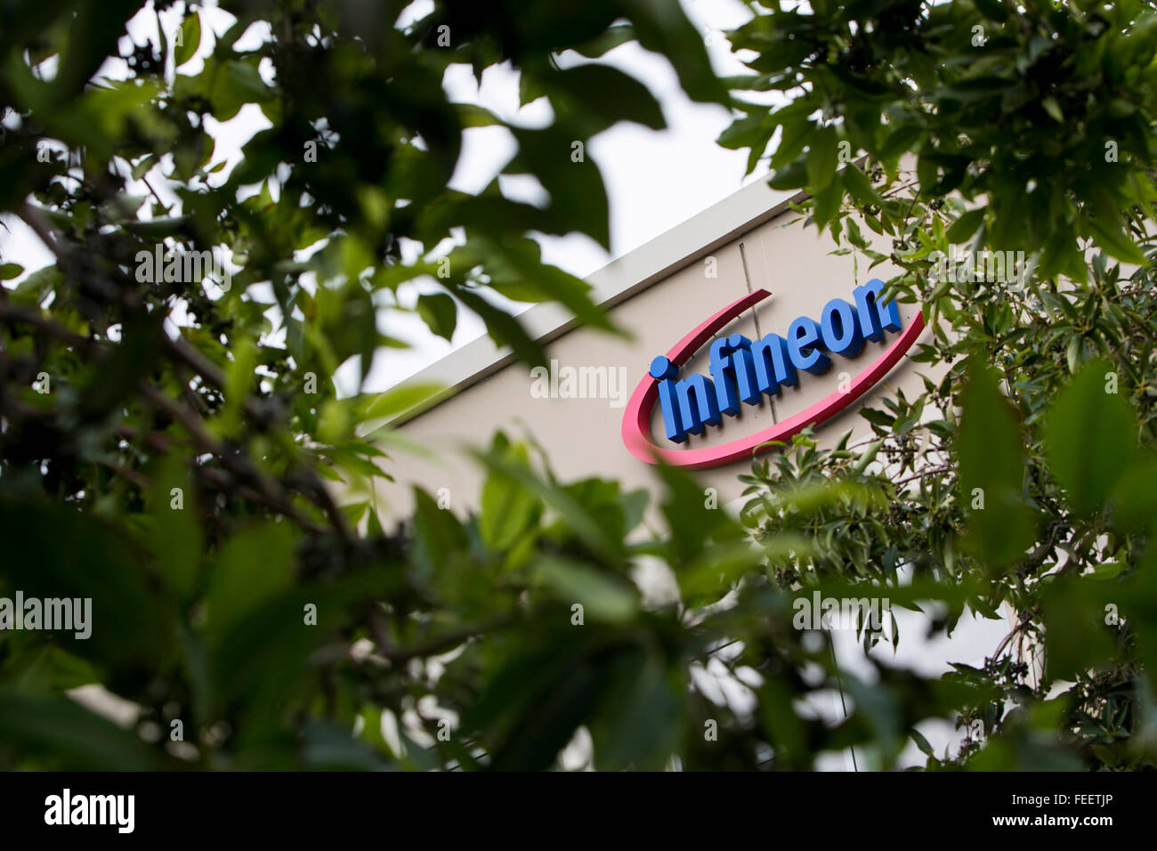 Infineon hi-res stock photography and images - Alamy