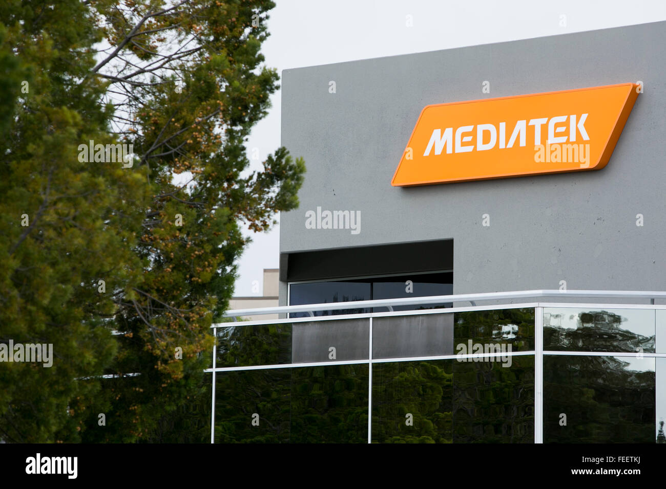 Mediatek logo hi-res stock photography and images - Alamy