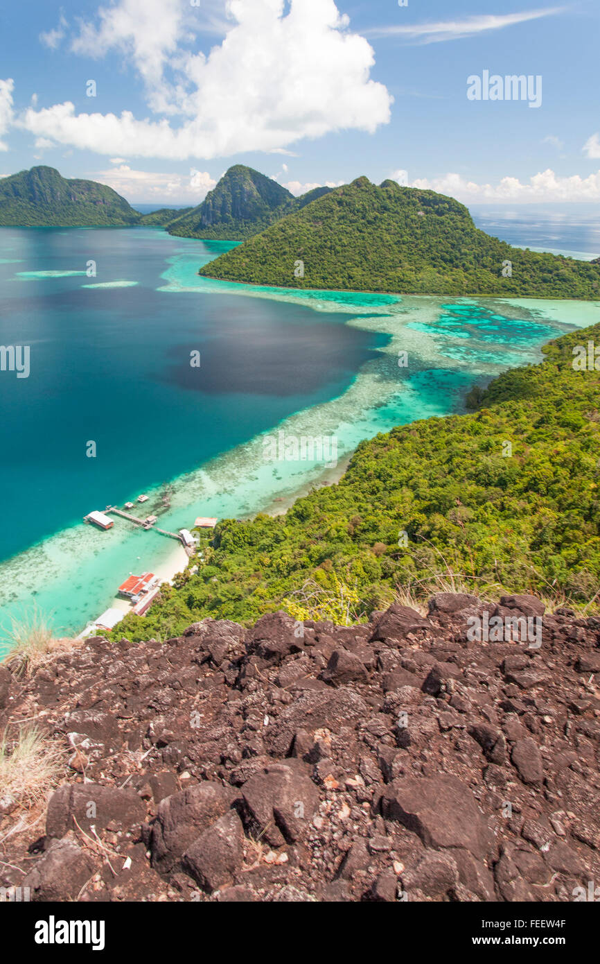 Scenic panoramic top view of Tun Sakaran Marine Park tropical island ...