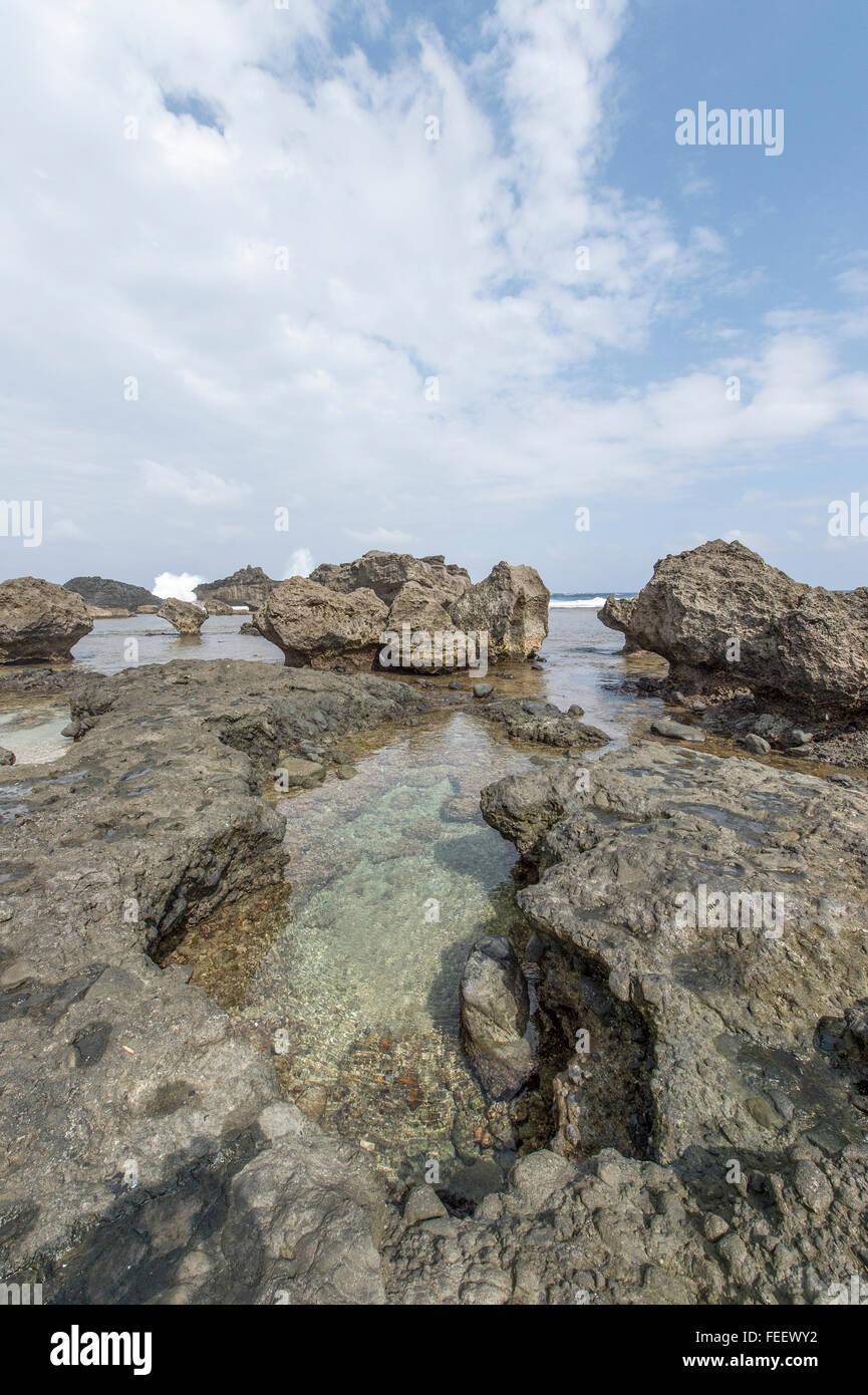 The beauty of rock formation and ocean at Alapad or Alepad Point in ...