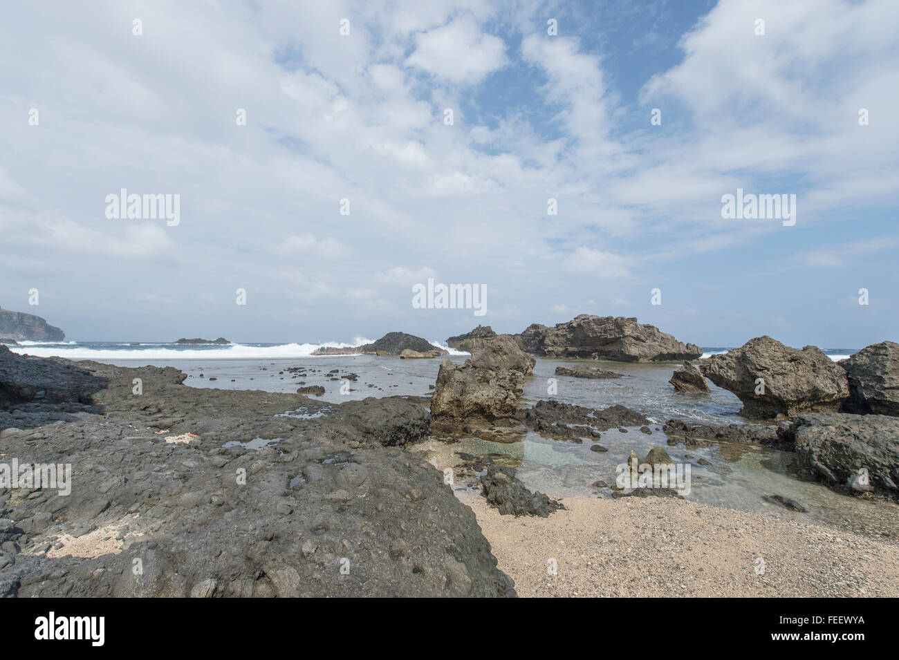 The beauty of rock formation and ocean at Alapad or Alepad Point in ...