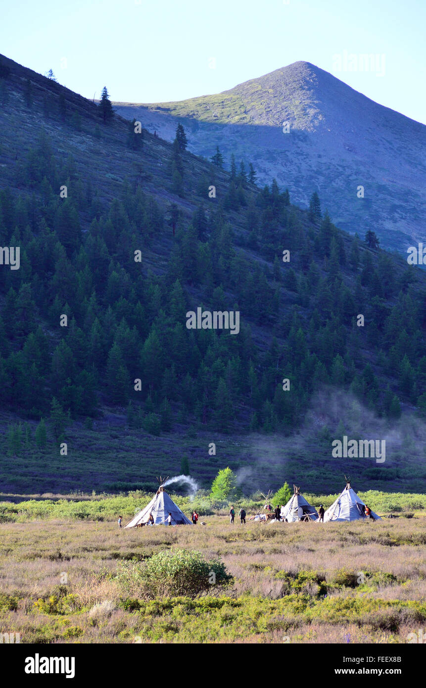 Tsaatan tribe hi-res stock photography and images - Alamy