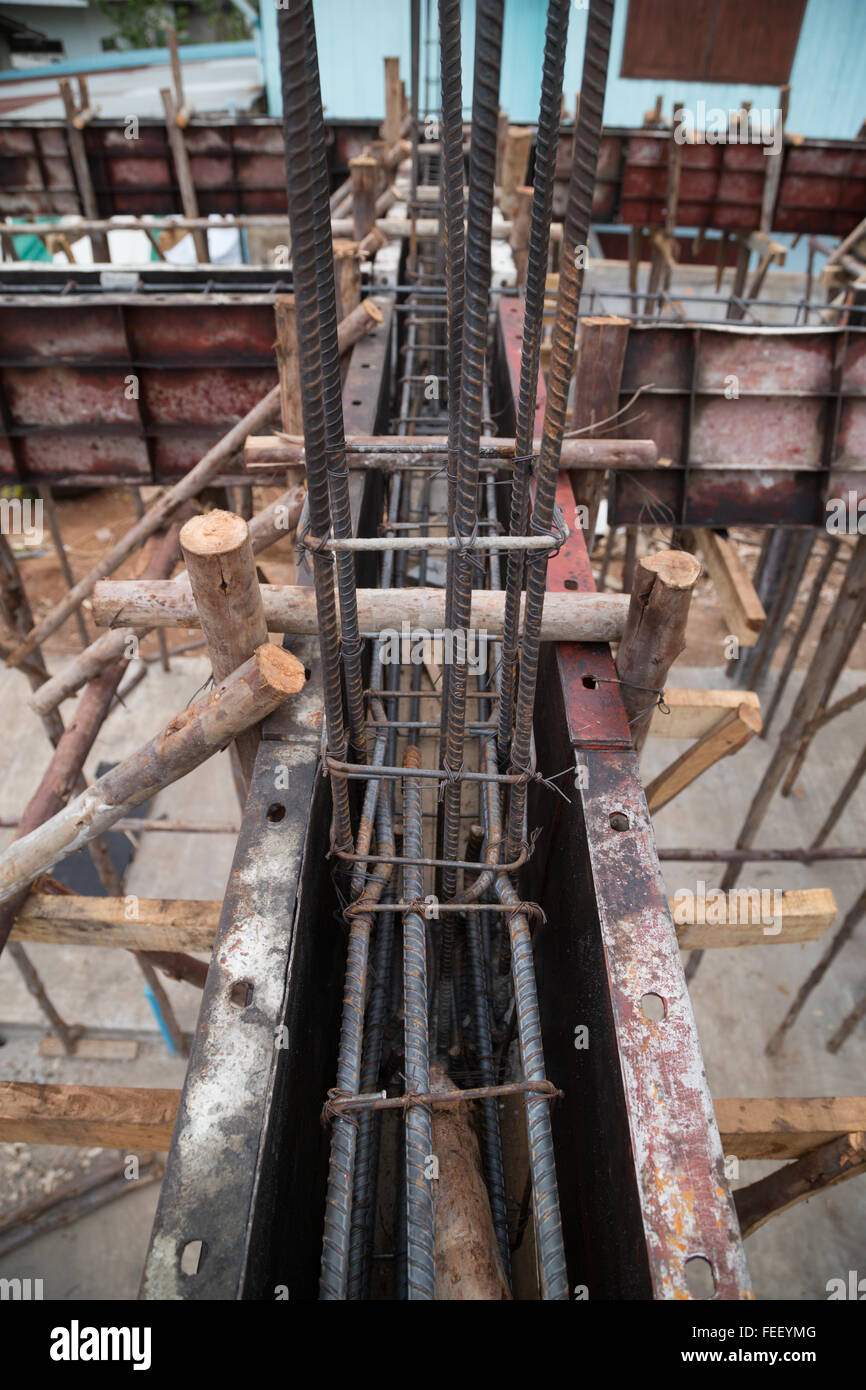 Pillar beam being constructed hi-res stock photography and images - Alamy