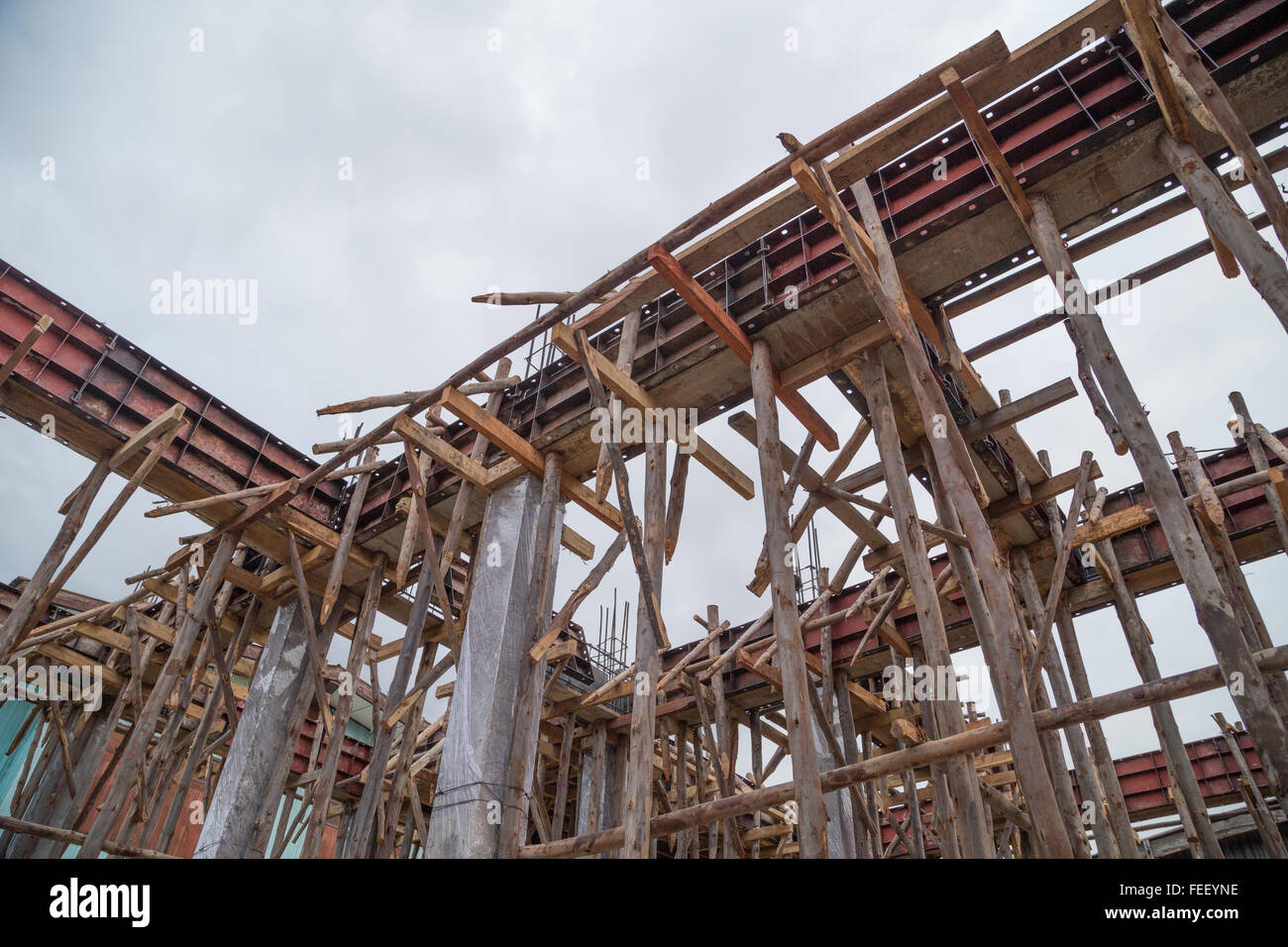Pillar beam being constructed hi-res stock photography and images - Alamy