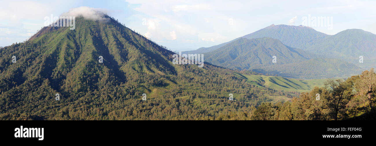 Volcano Gunung Raung on the island of Java, Indonesia Stock Photo - Alamy