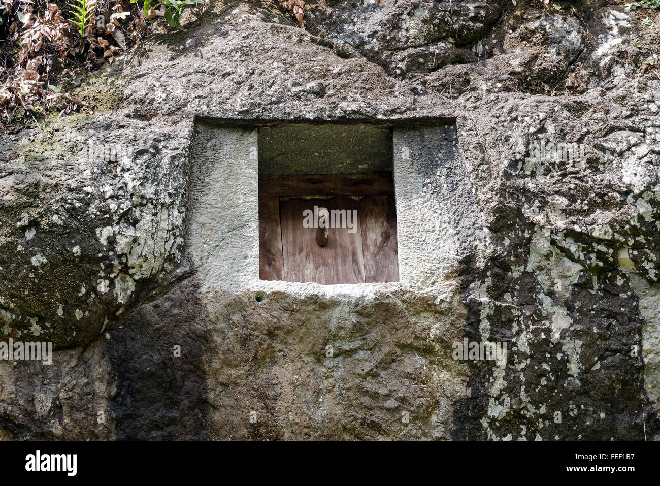 Traditional cave grave carved in the rock. Lemo is cliffs old burial ...