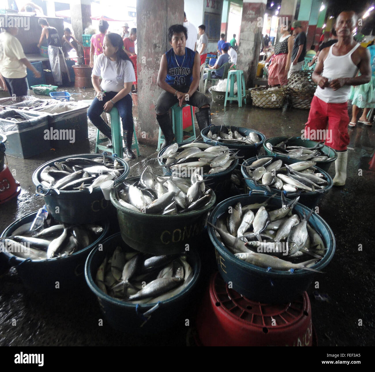 Navotas fishing port hi-res stock photography and images - Alamy