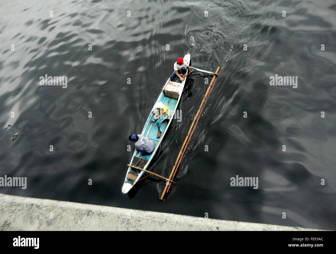 Fishing manila bay hi-res stock photography and images - Alamy