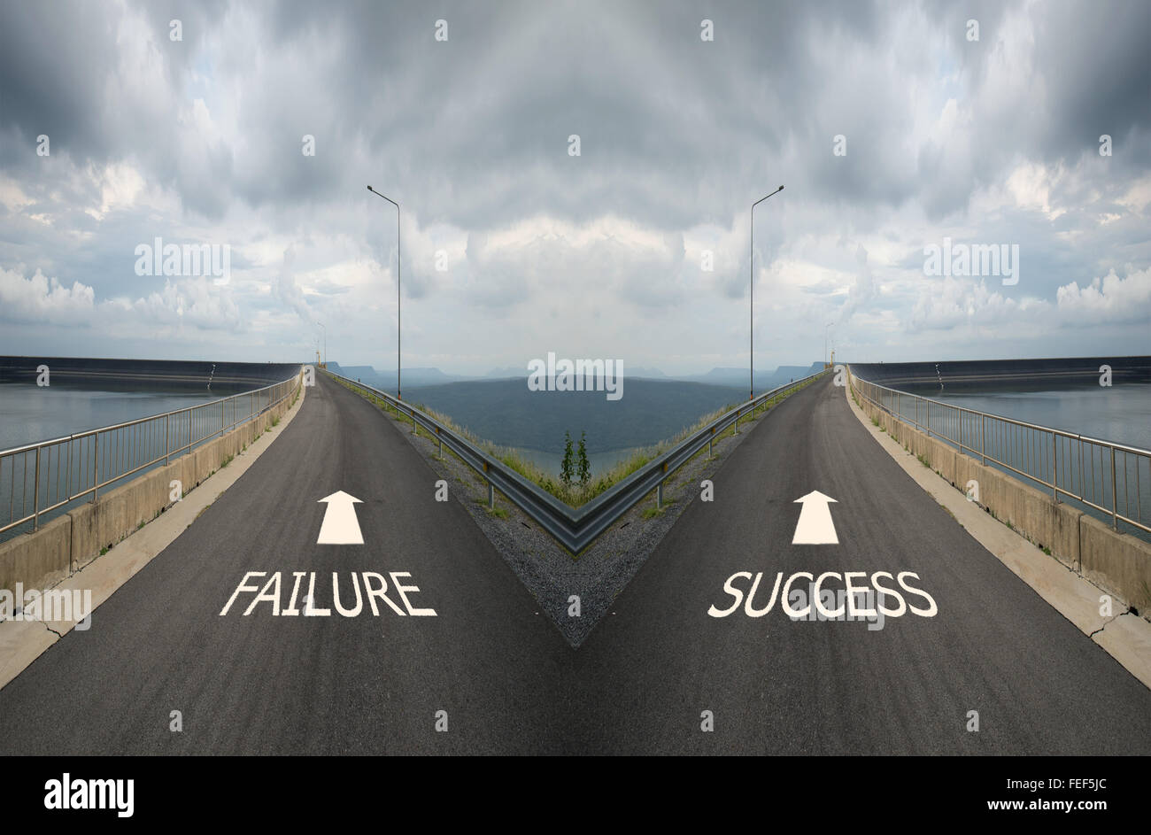 Two roads fork hi-res stock photography and images - Alamy