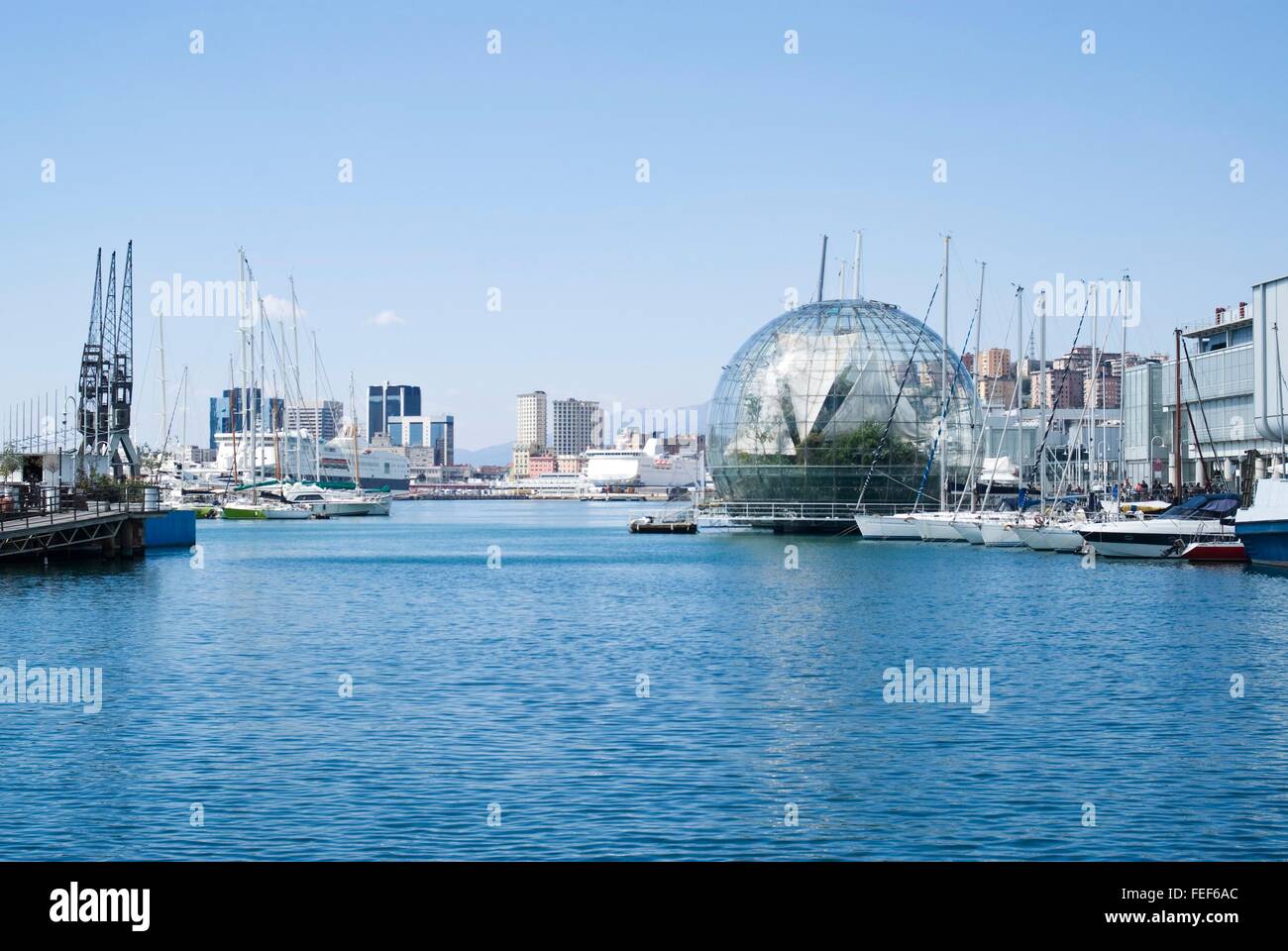 European seaports hi-res stock photography and images - Alamy