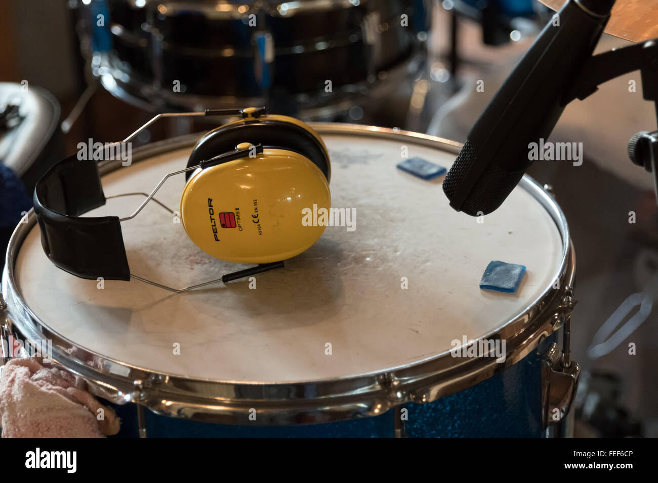 Ear drum hi-res stock photography and images - Alamy