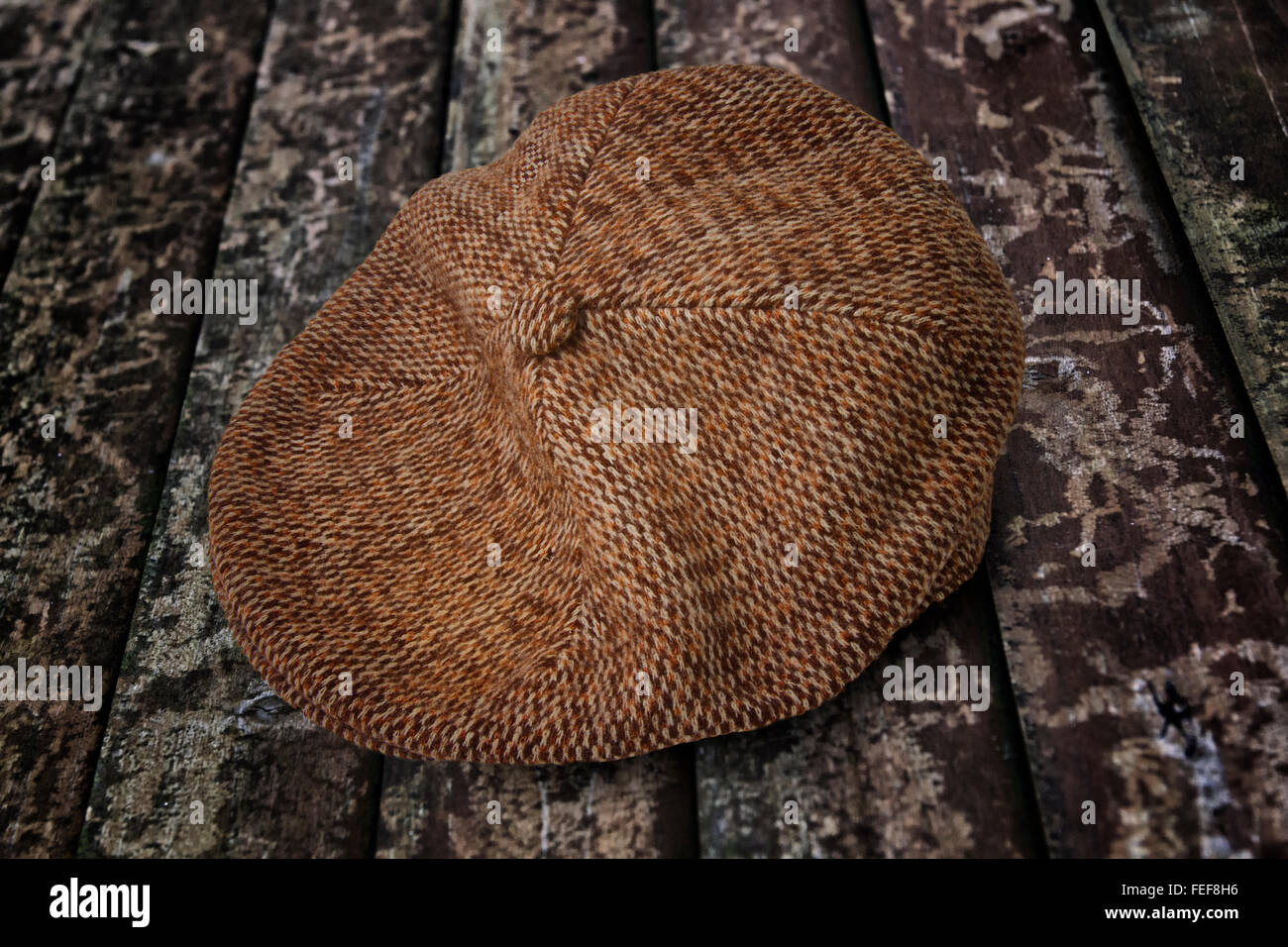 Flat cloth cap hi-res stock photography and images - Alamy