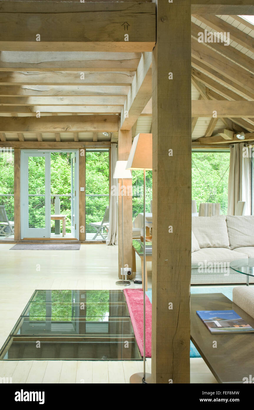 oak new building, interior. living area, oak beams, new build Stock ...