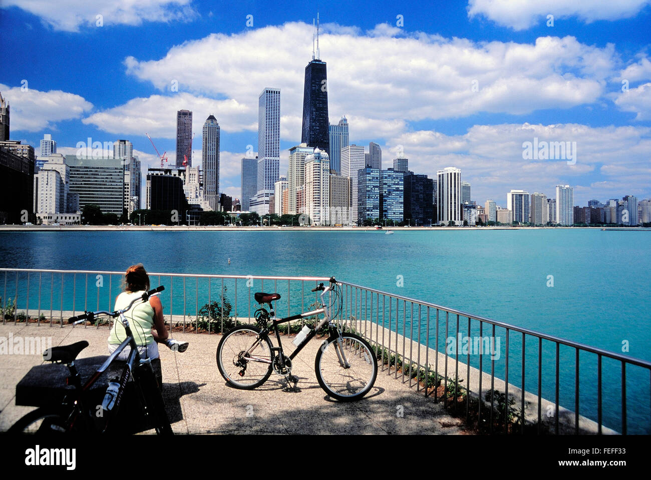 Chicago lakefront hi-res stock photography and images - Alamy