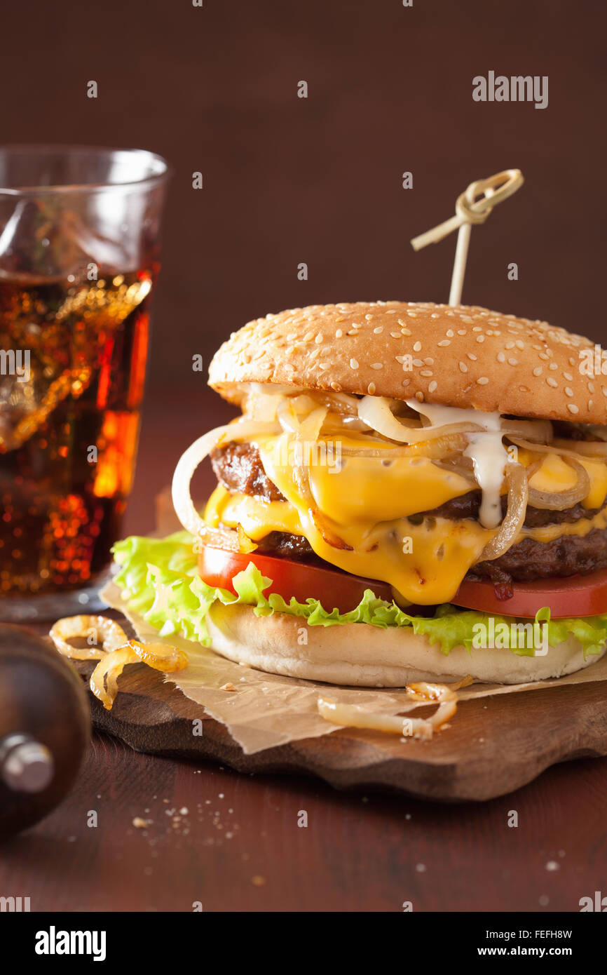 Double cheeseburger hi-res stock photography and images - Alamy