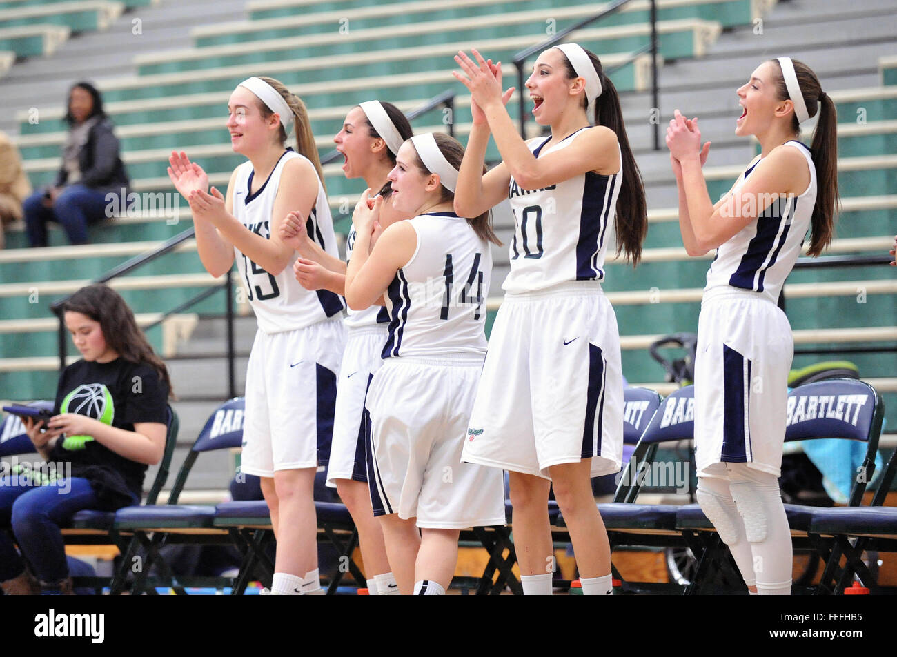 Team players cheering hi-res stock photography and images - Alamy