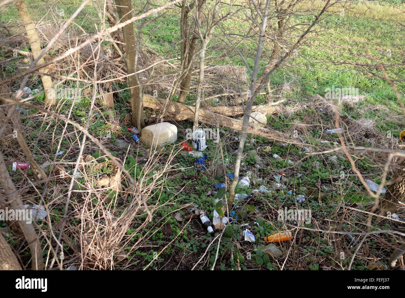 Rubbish in layby hi-res stock photography and images - Alamy