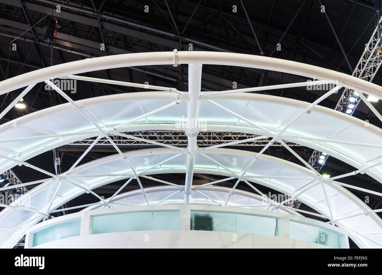 Curve structure hi-res stock photography and images - Alamy