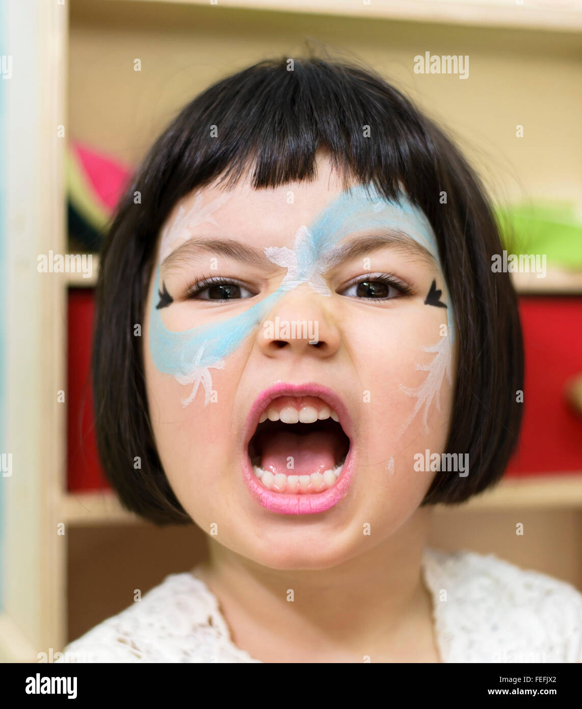 Little girl face hi-res stock photography and images - Alamy