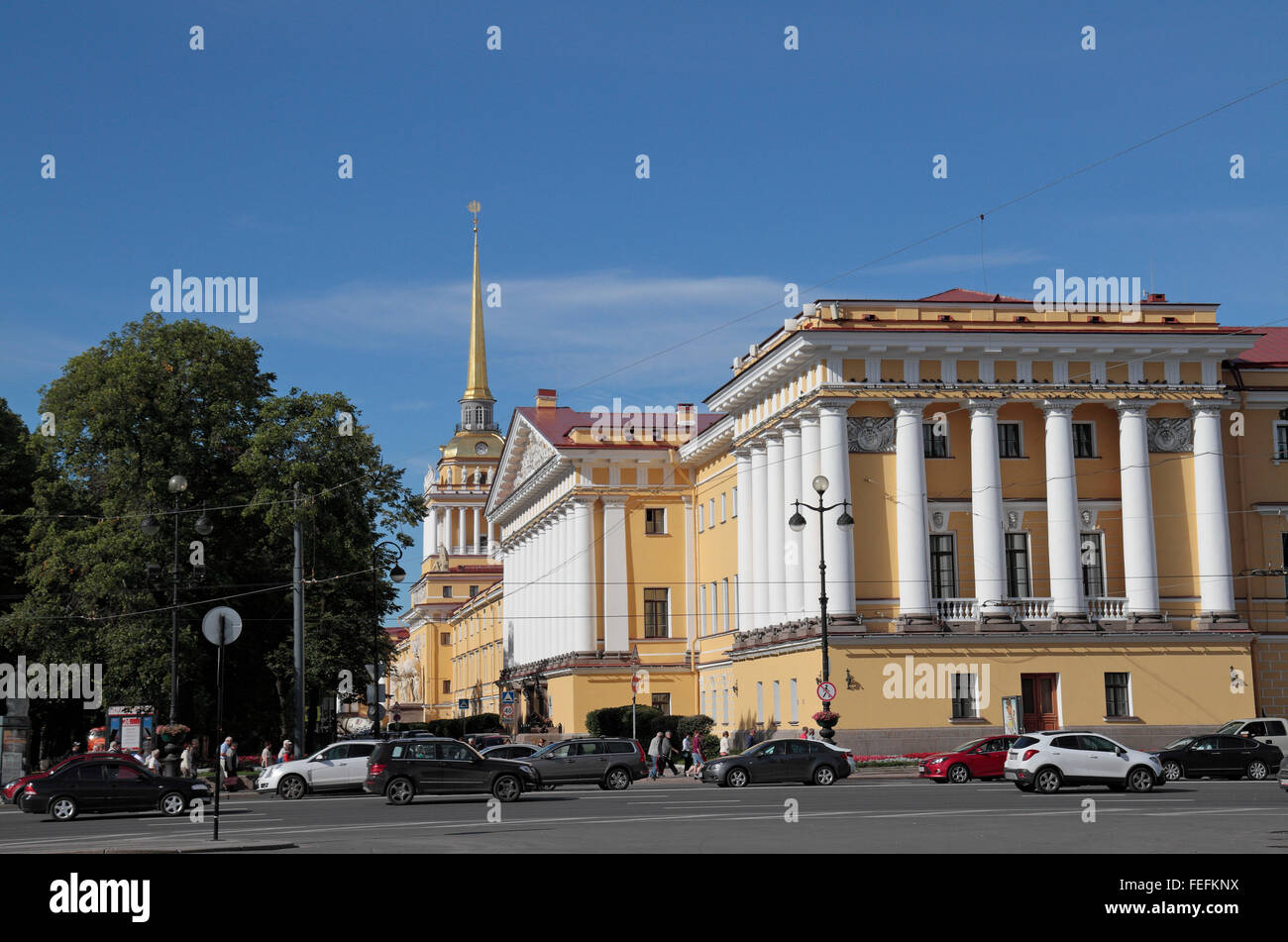 The Admiralty Building, the current headquarters of the Russian Navy in ...