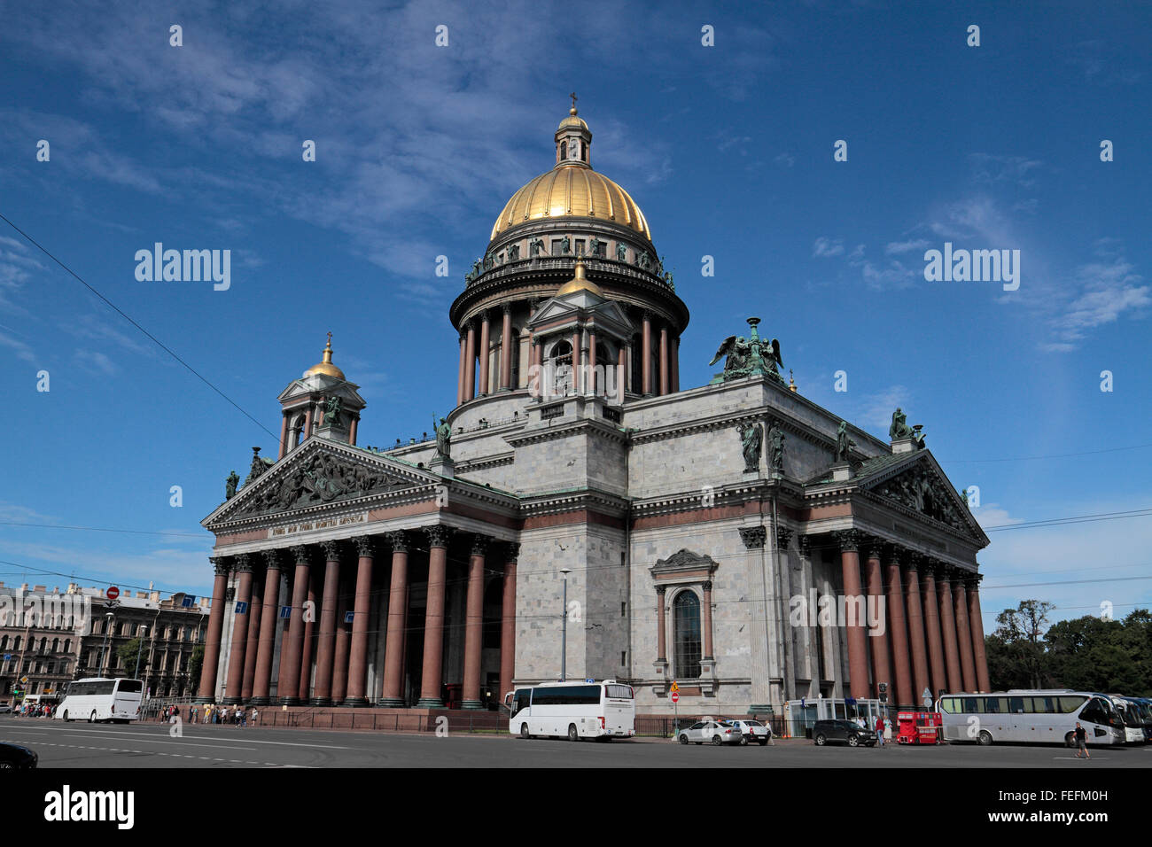 Russia saint petersburg isaakievskiy saint sobor isaacs hi-res stock ...