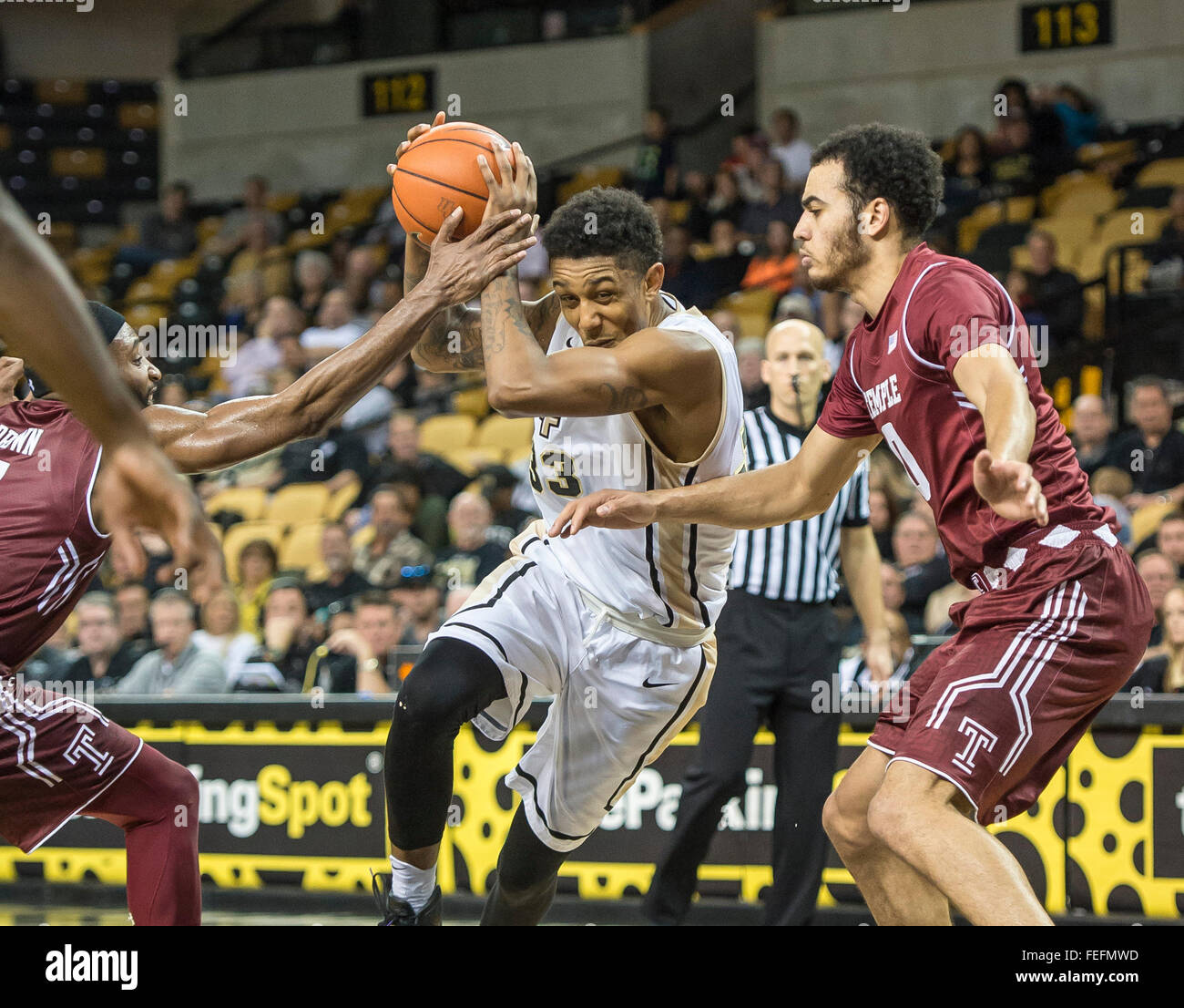 Orlando, FL, USA. 6th Feb, 2016. UCF forward Shaheed Davis (33) drives ...
