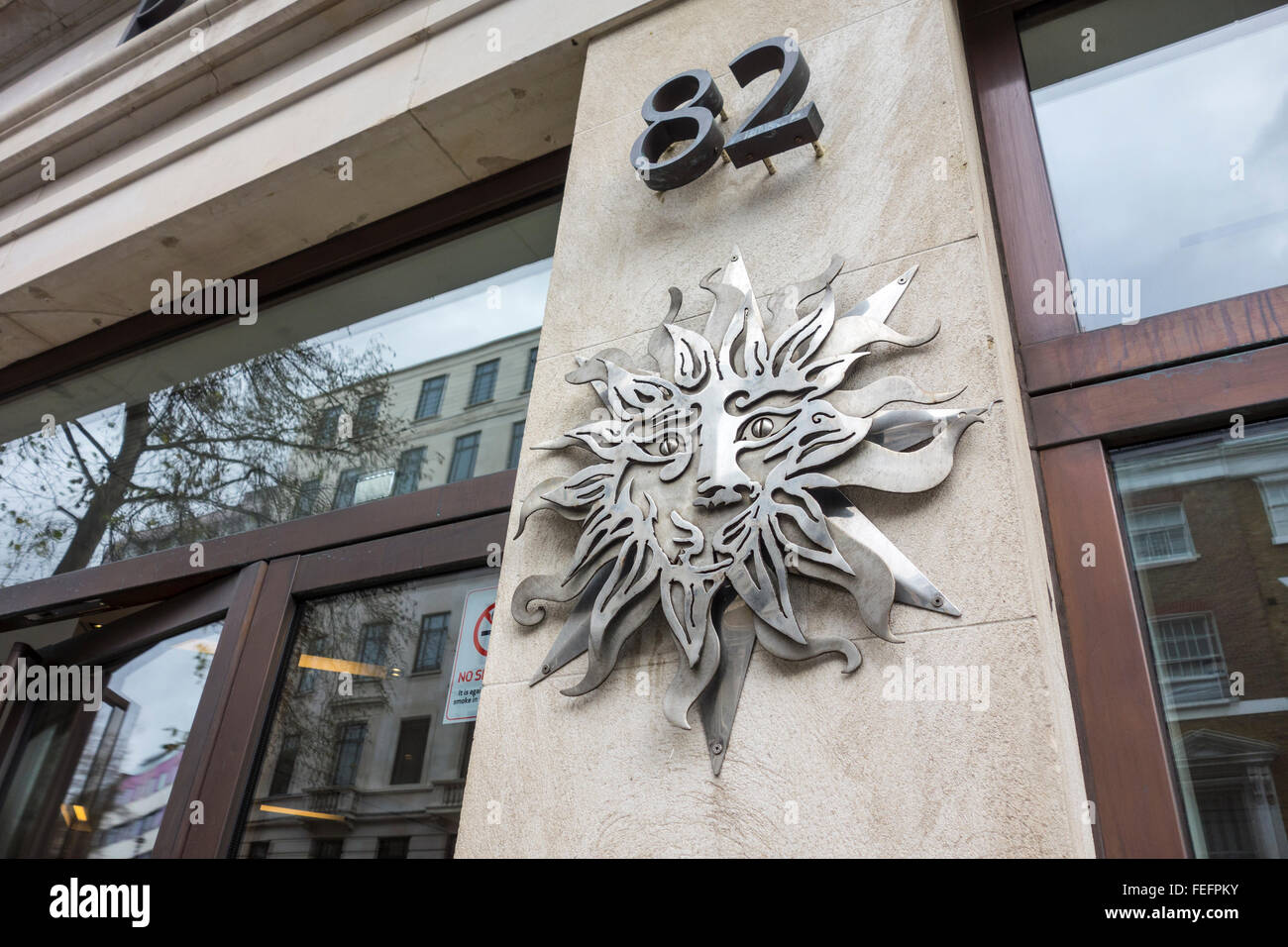 Publicis london hi-res stock photography and images - Alamy