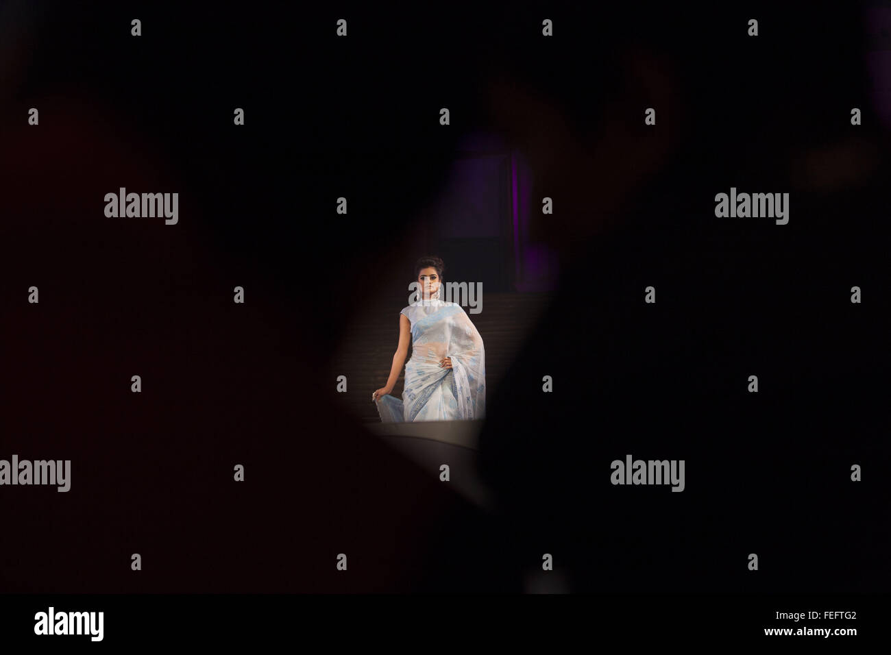 Dhaka, Bangladesh. 6th Feb, 2016. Models display cloths made by Muslin ...