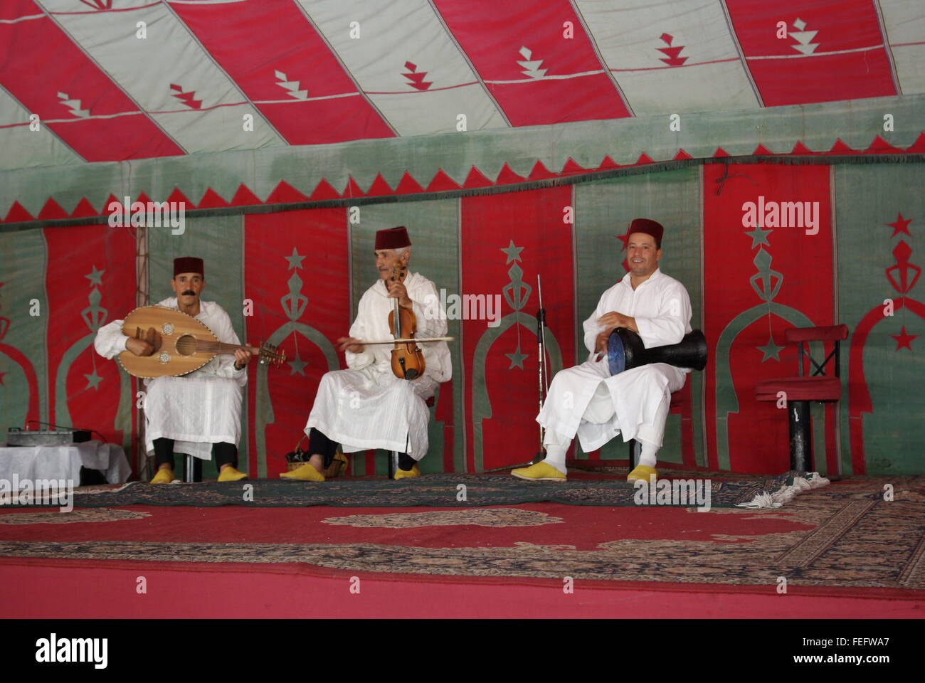 Traditional Moroccan musical group Stock Photo - Alamy