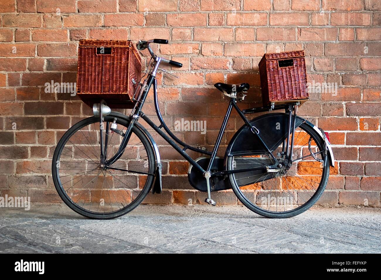 Urban retro bicycle on the street Stock Photo - Alamy