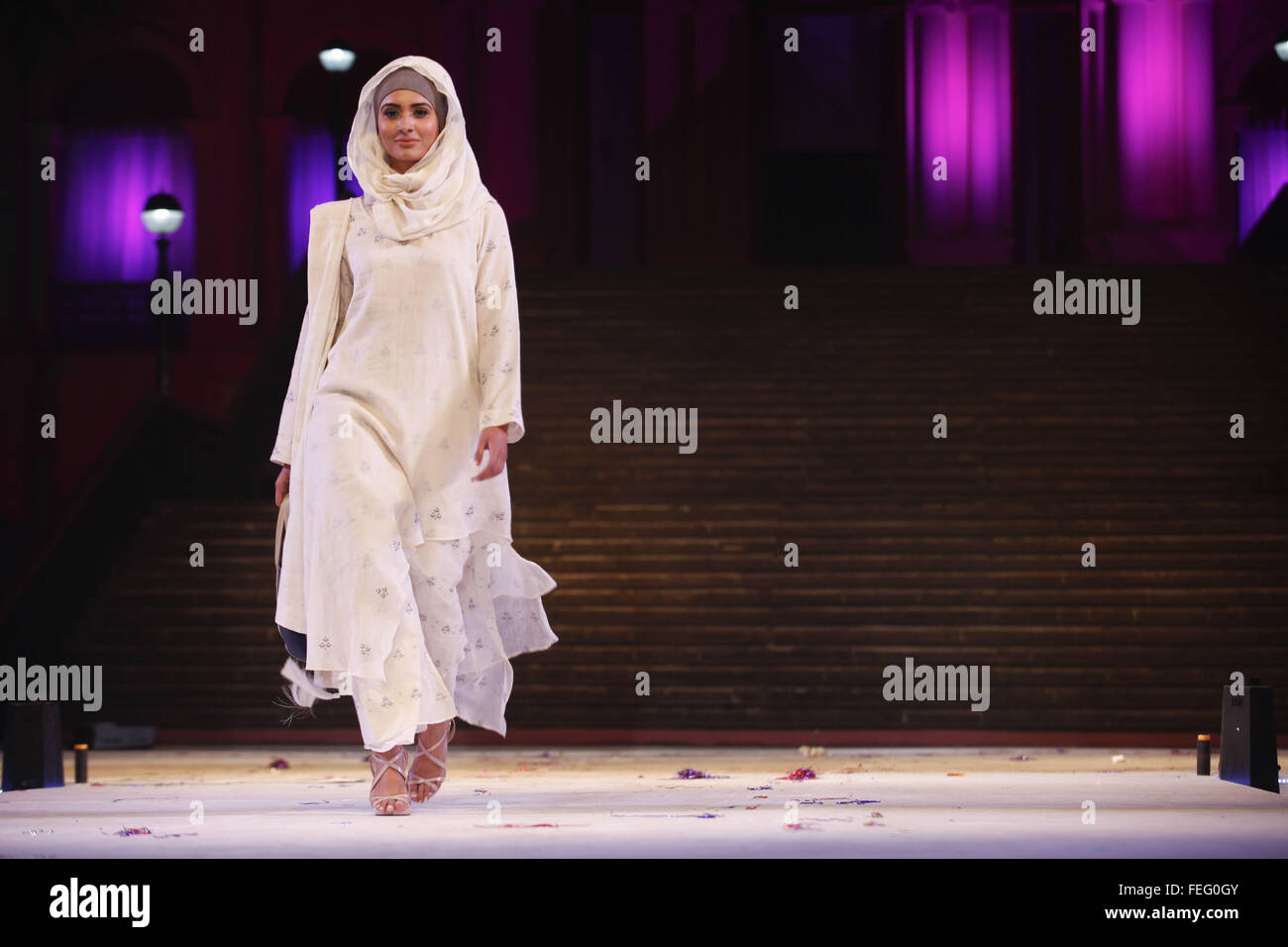 Dhaka, Bangladesh. 6th Feb, 2016. Models display cloths made by Muslin ...