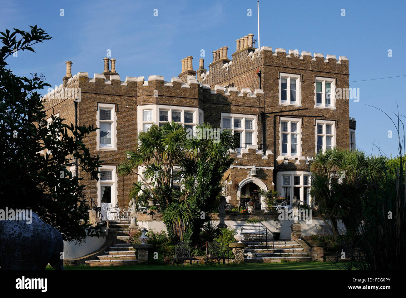 Grade b listed house hi-res stock photography and images - Alamy
