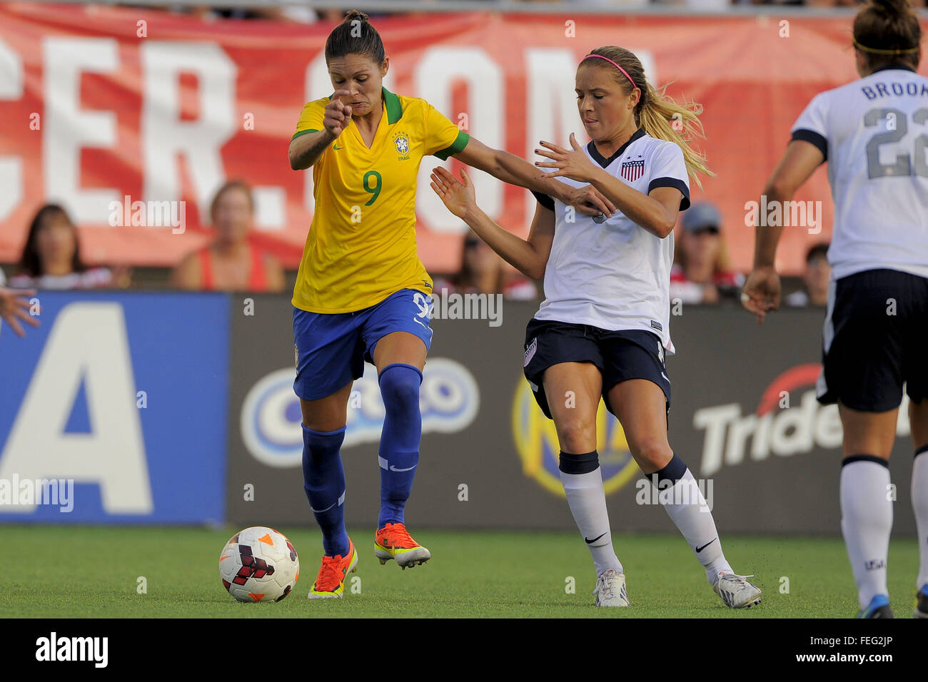 Orlando, FL, USA. 10th Nov, 2013. Brazil forward Gabi (9) and U.S ...