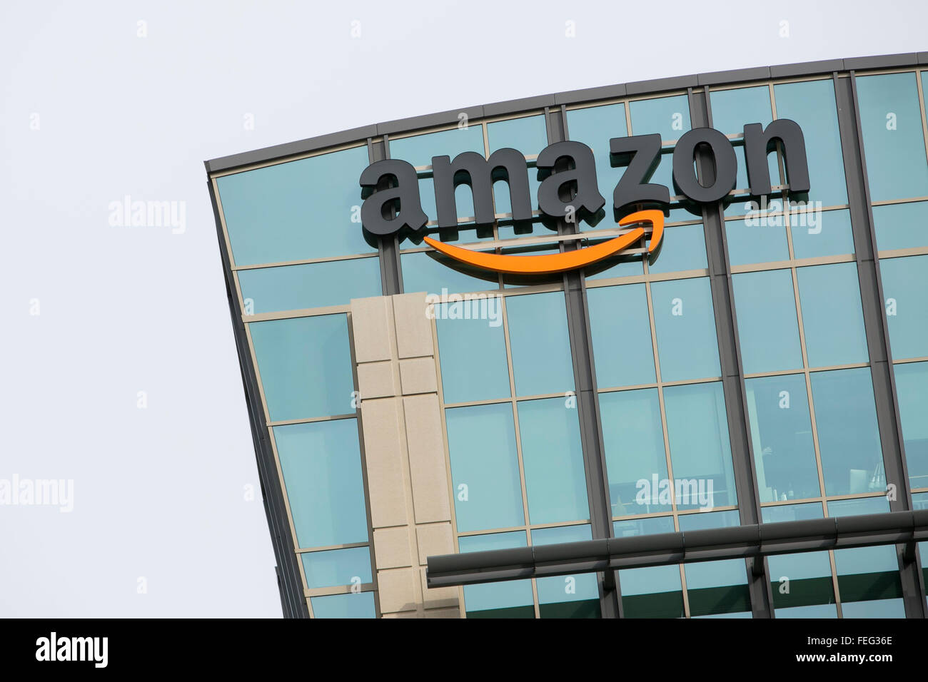 Amazon company logo hi-res stock photography and images - Alamy
