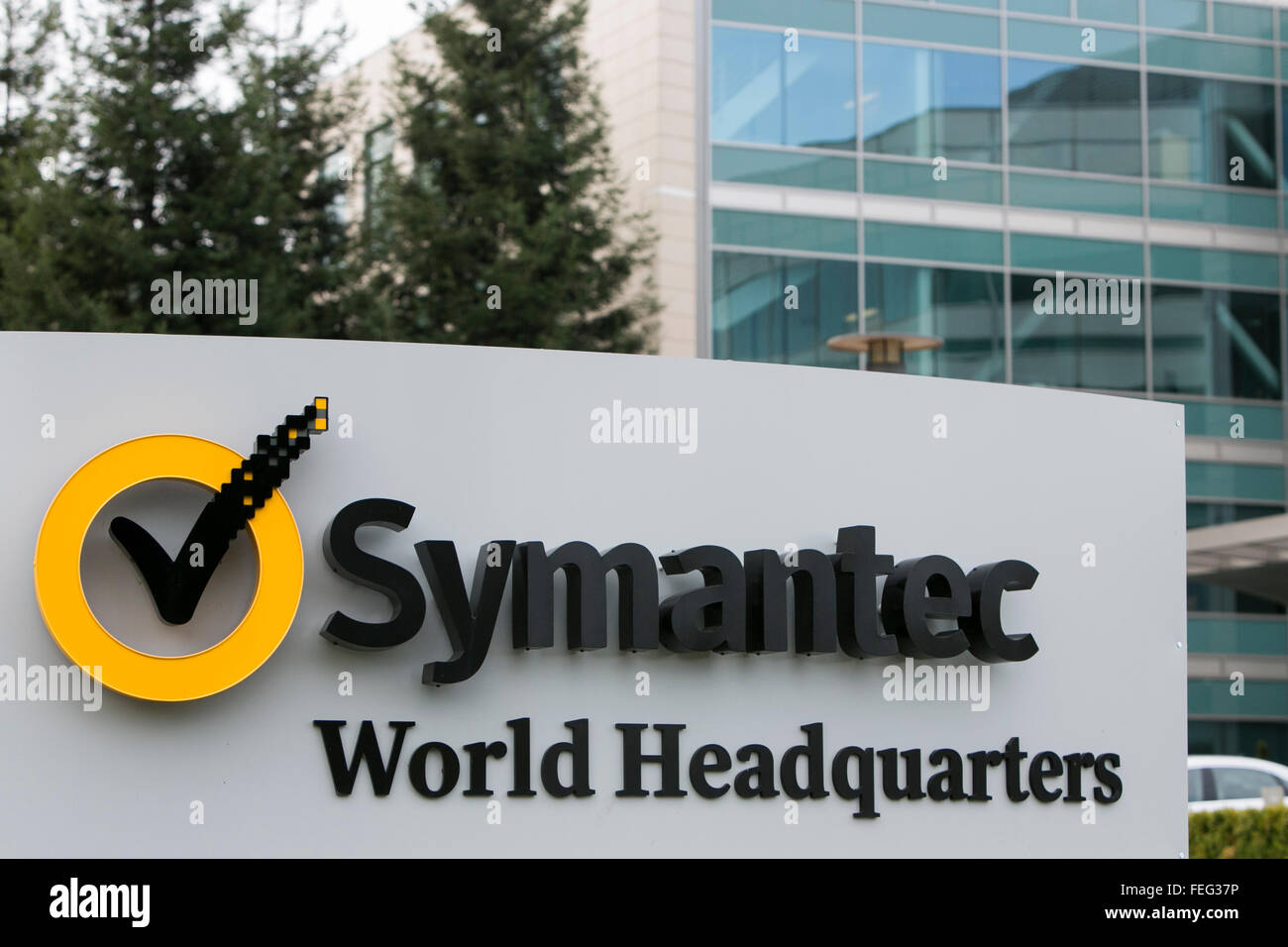 A logo sign outside of the headquarters of the Symantec Corporation in ...