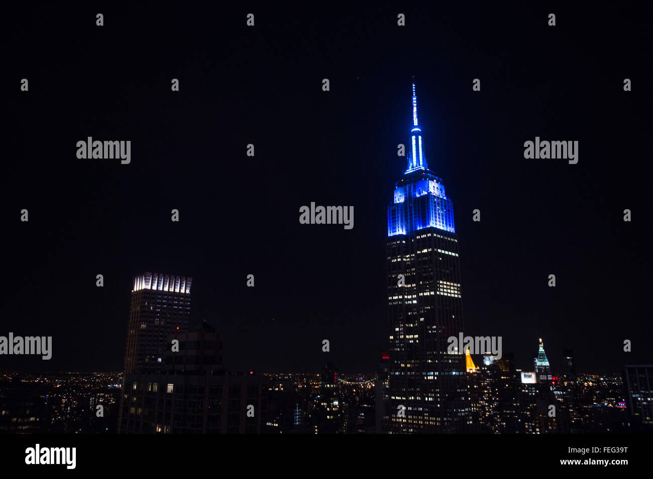 New York, NY, USA. 6th Feb, 2016. The Empire State Building tower ...