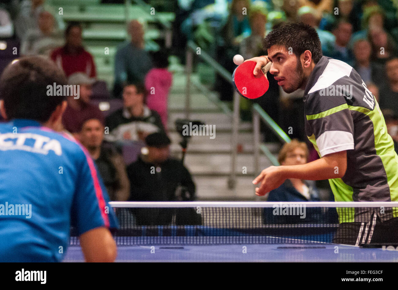 Tennis tournament qualification final match hi-res stock photography ...
