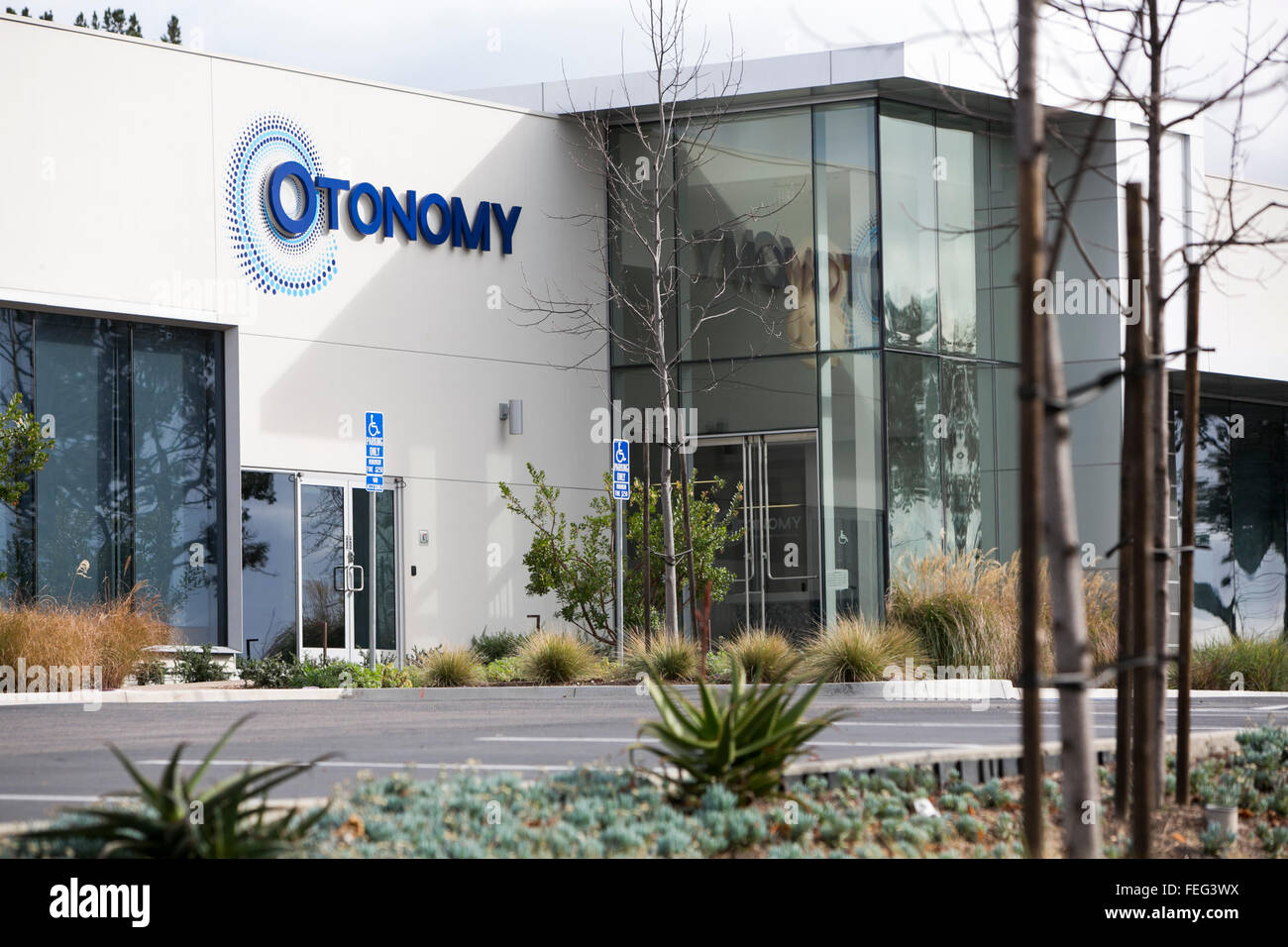 Otonomy hi-res stock photography and images - Alamy