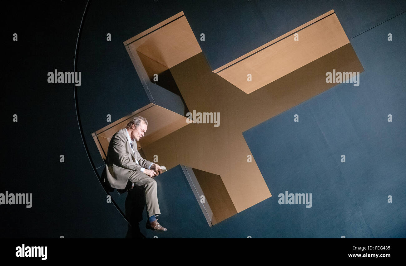 Hamburg, Germany. 6th Feb, 2016. Actor Edgar Selge performs during a ...
