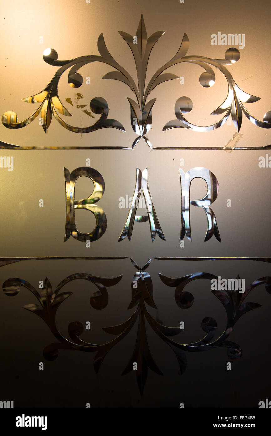 Pub Glass Window High Resolution Stock Photography and Images - Alamy