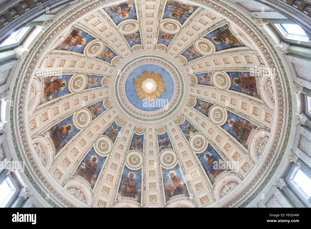 Interior church dome hi-res stock photography and images - Alamy