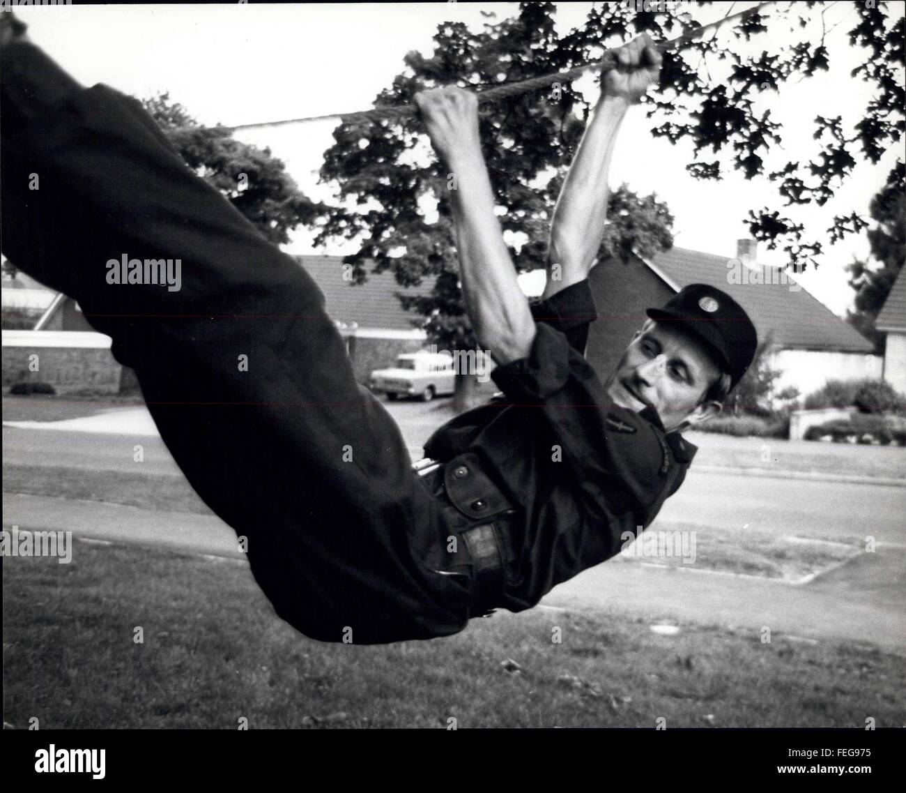 1963 - Ex-commando, Peter Monkman. © Keystone Pictures USA/ZUMAPRESS ...